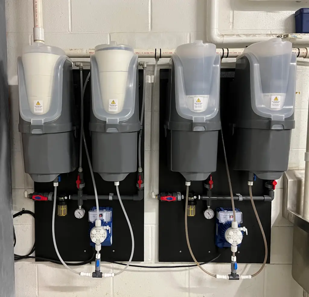 Panel Mount Dissolving System for Solid Chemistry by AP Tech